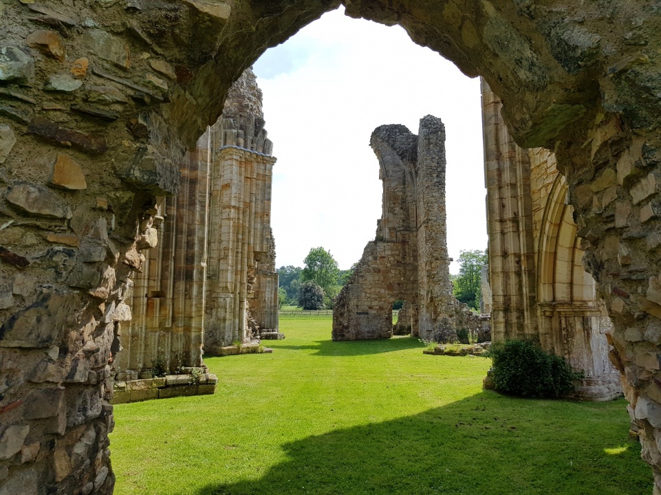 Bayham Old Abbey - Impressions Flow